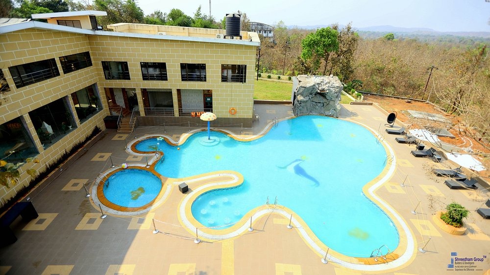 CRYSTAL RESORT MURBAD