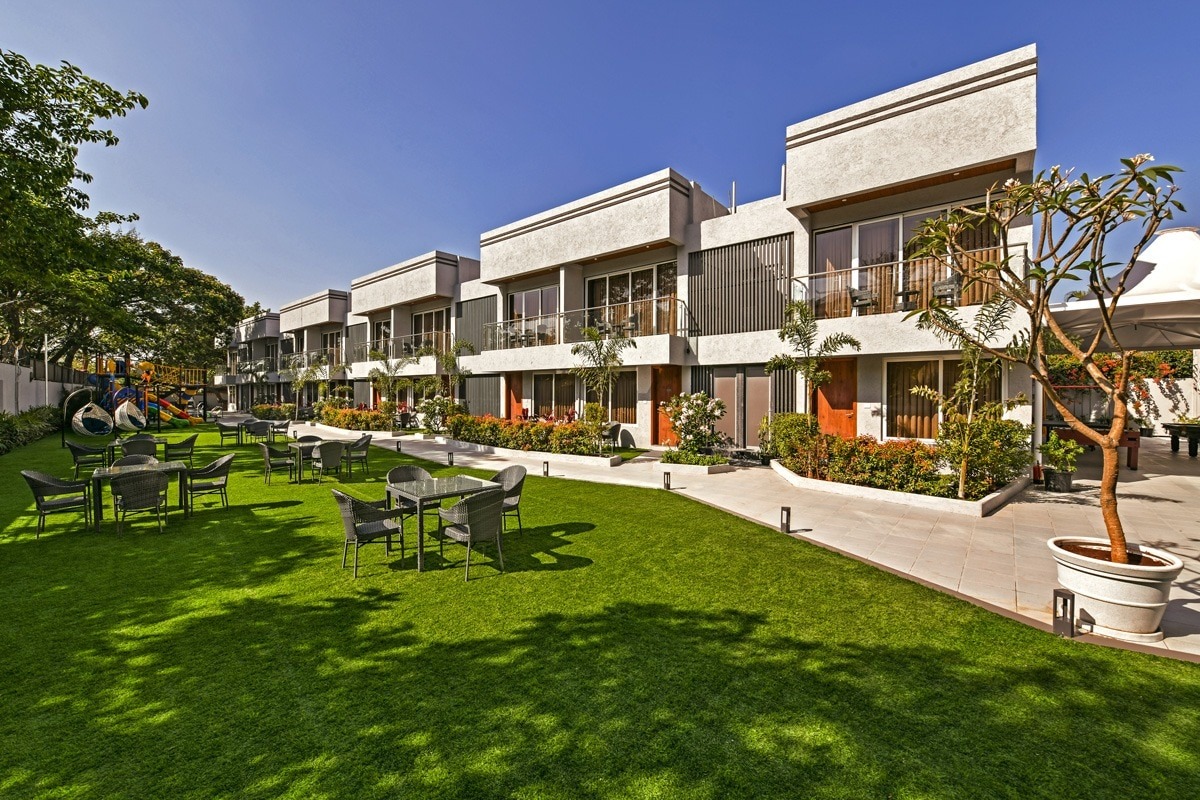 MERITAS AURA RESORT