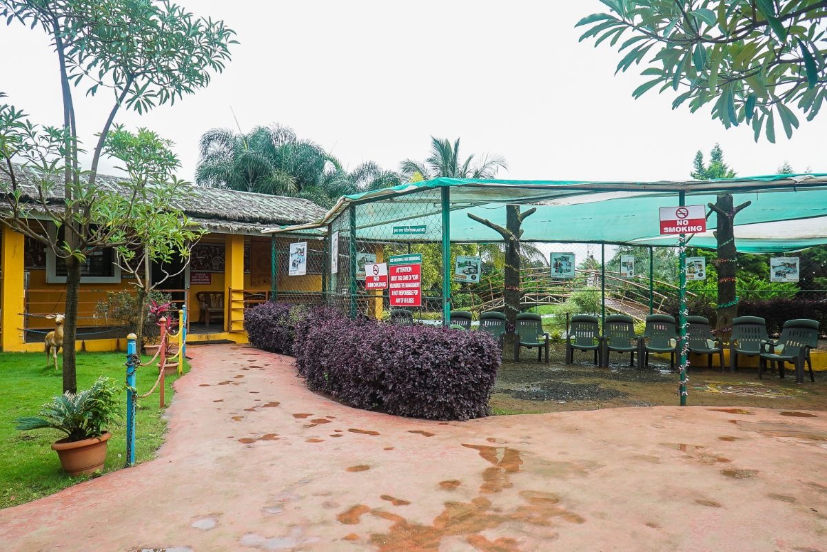 PRATHAMESH RESORT KHED SHIVAPUR|KHED SHIVAPUR Hotel, Room, Amenities ...