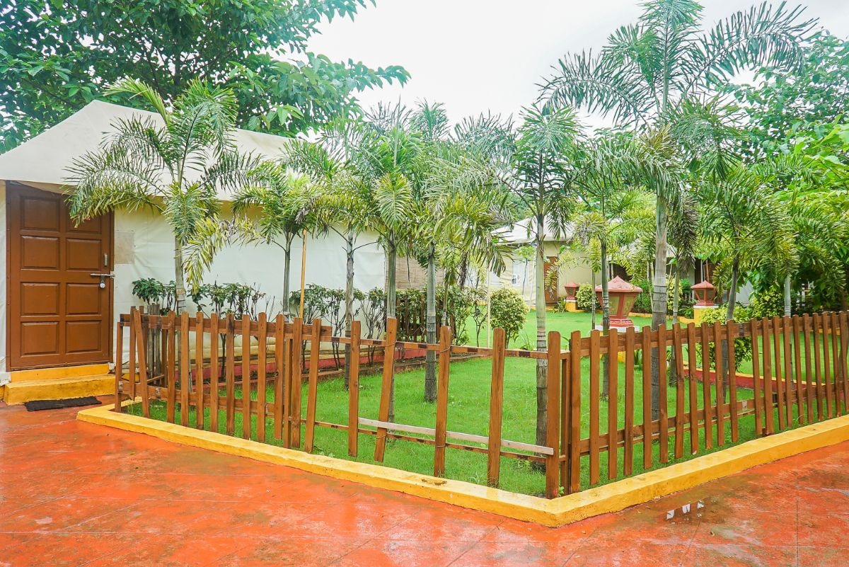 PRATHAMESH RESORT KHED SHIVAPUR|KHED SHIVAPUR Hotel, Room, Amenities ...