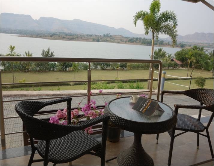 NASHIK- SAVANA LAKE RESORT