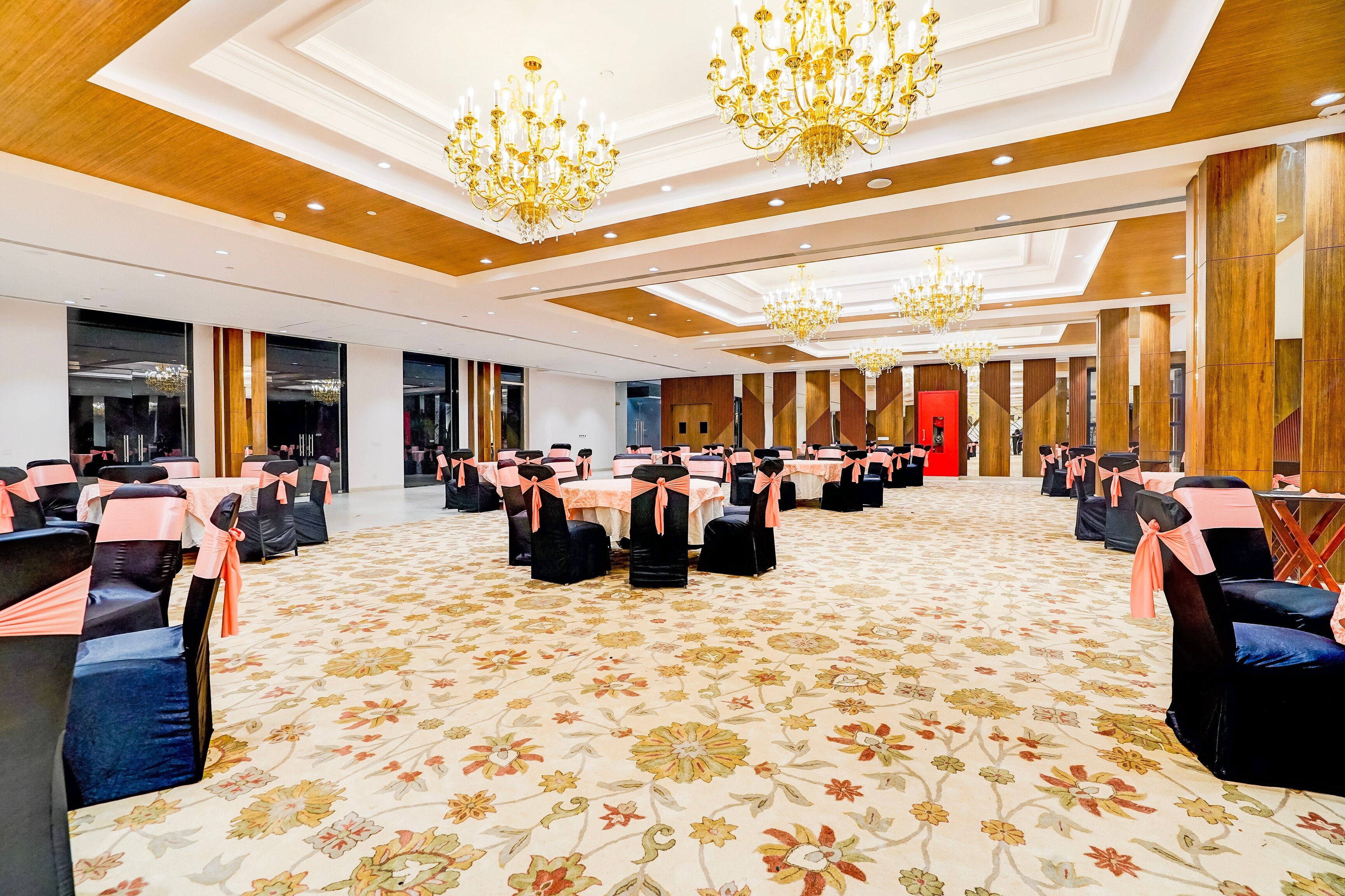 SUNDAY RESORT & SPA MANESAR GURUGRAM|GURUGRAM Hotel, Room, Amenities ...